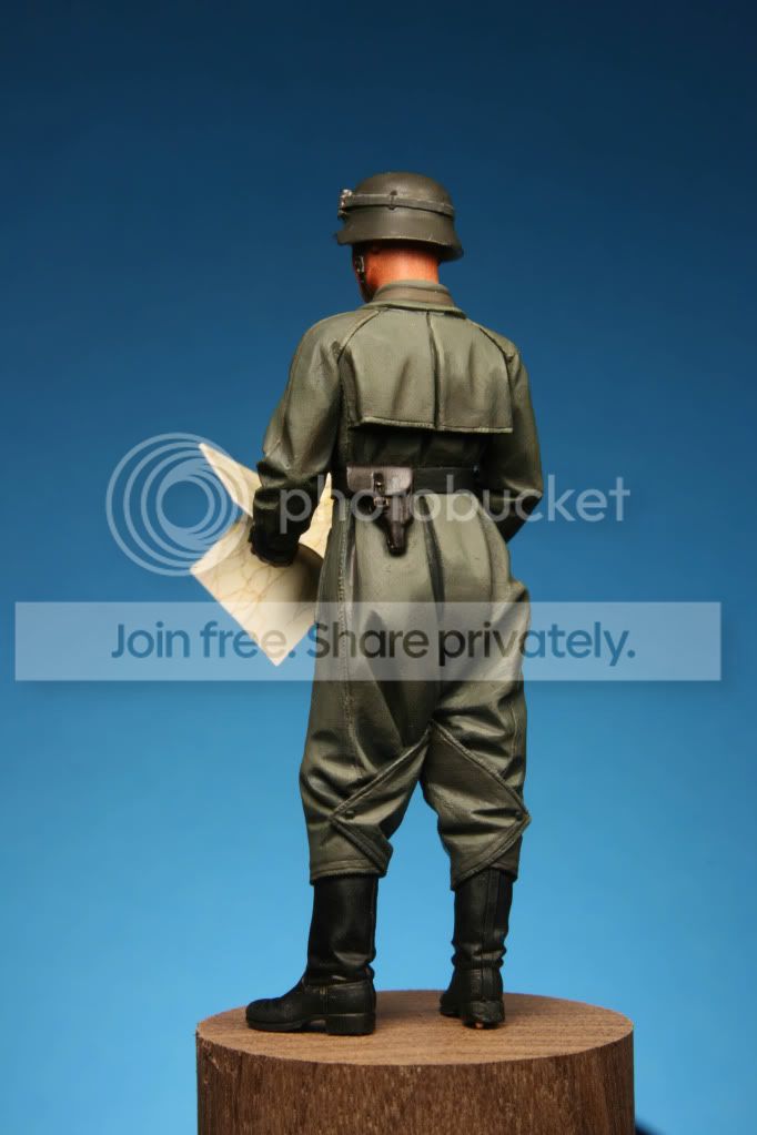 New Model Cellar 1/24 WWII German Motorcycle Riders | planetFigure ...